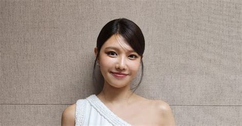 최수영 부국제 폐막식 사회로 뜨겁게 물들였다 노련 센스 Mc 실력