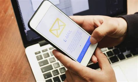How To Send Files Via Mail Drop On IPhone Using ICloud
