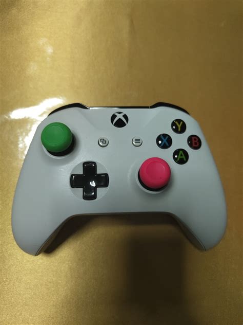 Xbox One Controller White Wireless Battery Pack Video Gaming