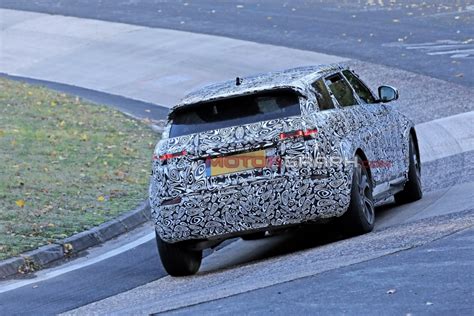 스파이샷 ‘7인승이 대세 레인지로버 이보크도 롱휠베이스 나온다