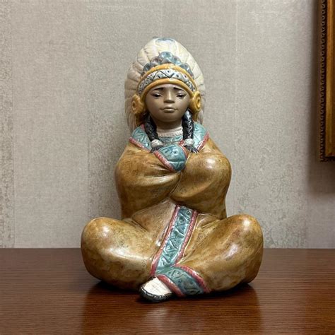 Фарфоровая статуэтка Lladro «маленький вождь — ціна 8800 грн у каталозі Статуетки Купити