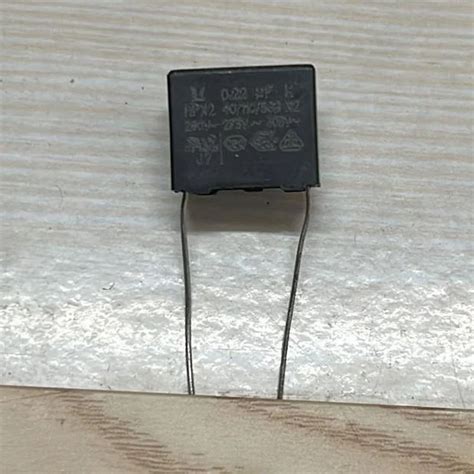 1 Uf Box Type Capacitor For Can Be Used For Electrical Purpose 2 At