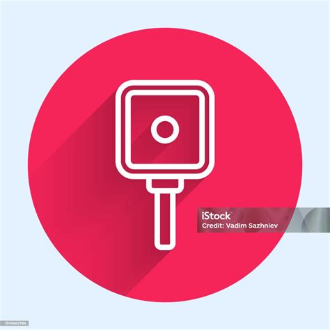 긴 그림자로 분리 된 흰색 라인 프라이팬 아이콘 튀김 또는 구운 음식 기호 빨간색 원 버튼입니다 벡터 가정 생활에 대한 스톡