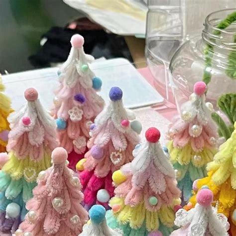 ♡︎ รับถัก งานลวด ♡︎ รับตัวแทน On Instagram 𝑀𝑒𝑟𝑟𝑦 𝐶ℎ𝑟𝑖𝑠𝑡𝑚𝑎𝑠🎄🎅☃️ เปิดจองง ต้นคริสต์มาส Diy