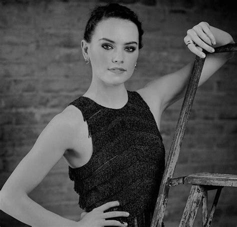 Pin By Annaliese Dahlia On Daisy Flower Daisy Ridley Driving Miss Daisy Beautiful Actresses