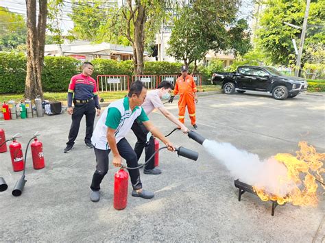 ฝึกซ้อมดับเพลิงและอพยพหนีไฟ ศูนย์บริการสาธารณสุข 8 บุญรอด รุ่งเรือง