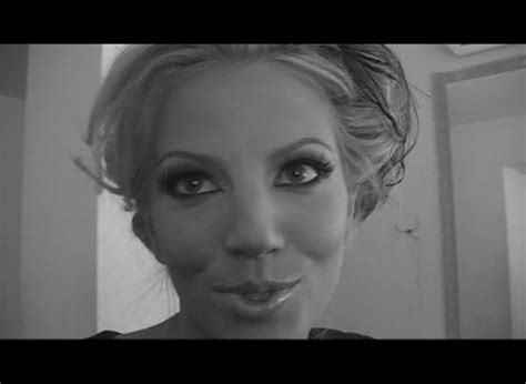 Какво се случва зад кулисите на поп фолка Lentata