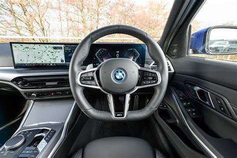 Bmw 3 Series Touring 2025 A Stellar Effort