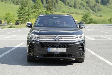 뒷모습 유출 폭스바겐 3세대 티구안 풀체인지 스파이샷 업데이트 스파이샷