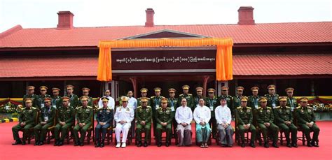 တပ်မတော် ဆေးတက္ကသိုလ်မှ နိုင်ငံတကာသို့ စေလွှတ်ကာ လေ့လာသင်ကြားစေခဲ့သည့် ဆေးပညာမဟာသိပ္ပံဘွဲ့ရရှိသူ