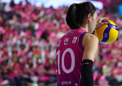 ‘배구 여제 김연경 챔프전에 이어 정규리그 Mvp도 만장일치 수상하며 화려한 피날레 장식할까