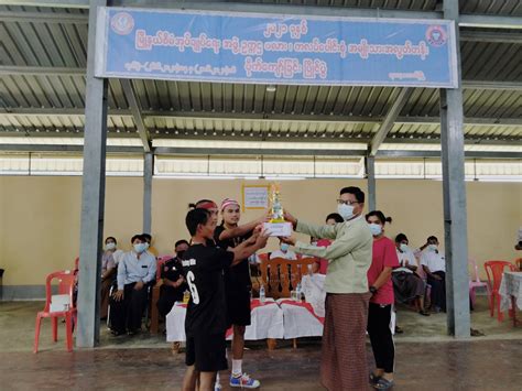 ရသေ့တောင်မြို့၌ မြို့နယ်စီမံအုပ်ချုပ်ရေးအဖွဲ့ဥက္ကဋ္ဌဖလား ကလပ်ပေါင်းစုံ အမျိုးသား အလွတ်တန်း ပိုက