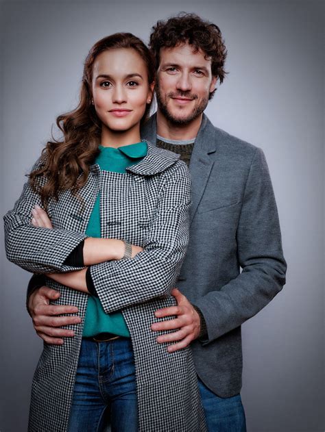 Megan Montaner Nevsepic