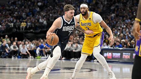 Lakers Reportedly Didnt Communicate Anthony Davis Trade With Lebron James