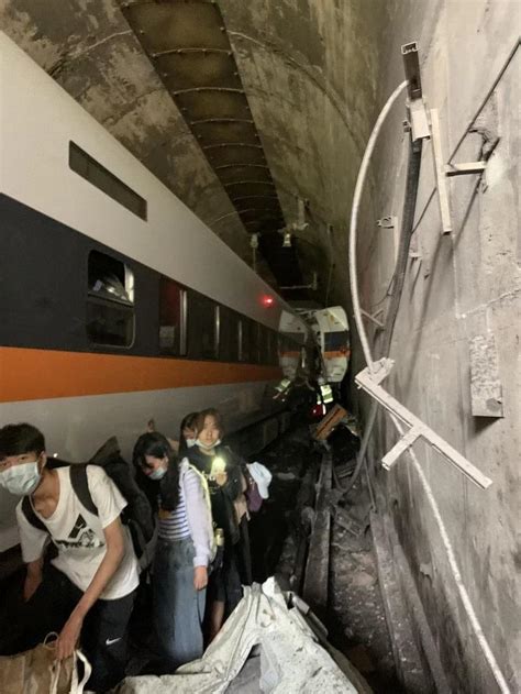 台太魯閣號火車出軌 死亡50人 178人輕重傷 台灣即時 台灣 世界新聞網