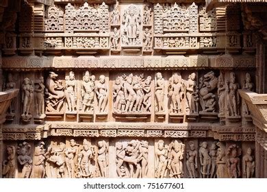 Erotic Human Sculptures Vishvanatha Temple WesternẢnh có sẵn Shutterstock
