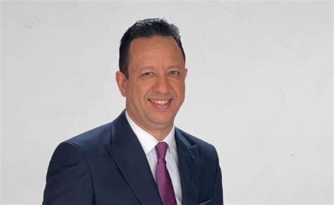 اسلام صادق يكشف مفاجأة عضو بمجلس الزمالك يهدد بتقديم إستقالته