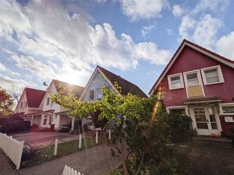11 Advantages And Disadvantages Of Real Estate Investments