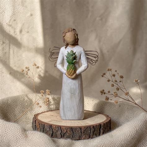 Willow Tree Handcrafted Collectible T Welcoming Angel Demdaco