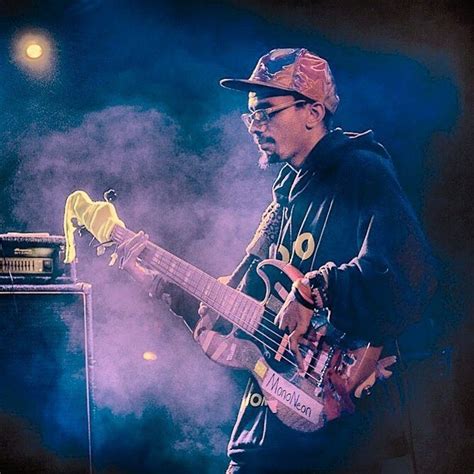 Mononeon Aka Dywane Thomas Jr Thomas Bassist Under The Influence