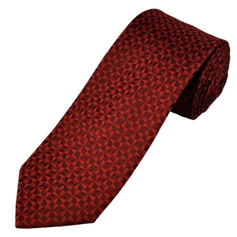 Tresanti Celeste Shades Of Red Triangle Pattern Mens Silk Designer Tie From Ties Planet Uk Tresanti Celeste Shades Of Red Triangle Pattern Mens Silk Designer Tie From Ties Planet Uk