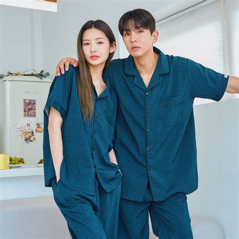 도씨 도씨 반팔 긴바지 세트 실크핏 카라 커플 잠옷 파자마