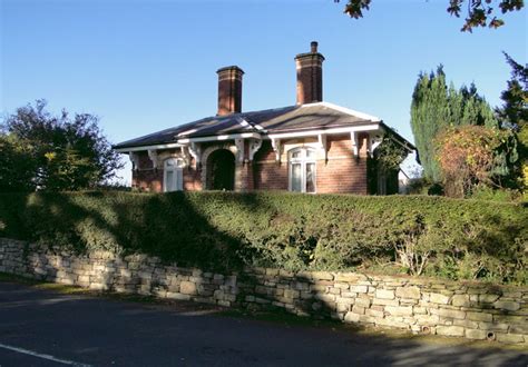 The Porters Lodge St Marys Hospital © Philip Pankhurst Cc By Sa 2 0 Geograph Britain And