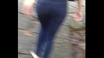 Nice Booty Walking By In Tight Jean Gostosa XVIDEOS COM