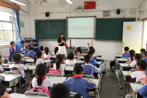 活动回顾故事妈妈进课堂开展小桔灯故事会