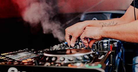 Dj Set Significato E Quanto Costa Per Una Serata