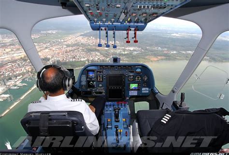Rare Shot Of The Modern And Spacious Cockpit Of The Zeppelin Nt I Was Impressed How Smooth And