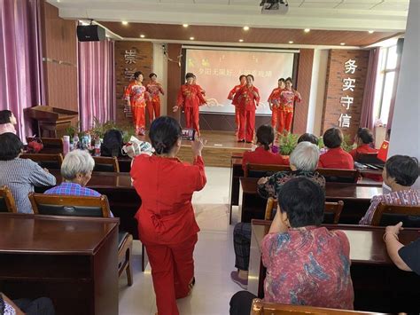 平湖市当湖街道：重阳慰问添温情 提升美丽城镇幸福感