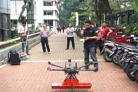 Dark Dirty And Dangerous This Drone Can Map Pipes And Underground Tunnels From Above DRONELIFE