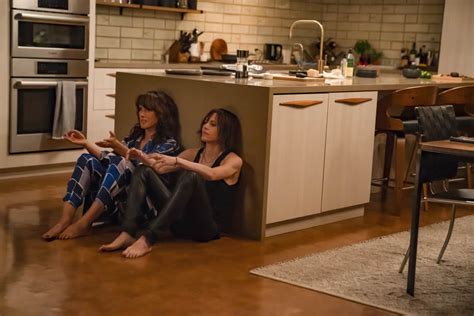 The L Word Generation Q Review La Times Season 1 Episode 4