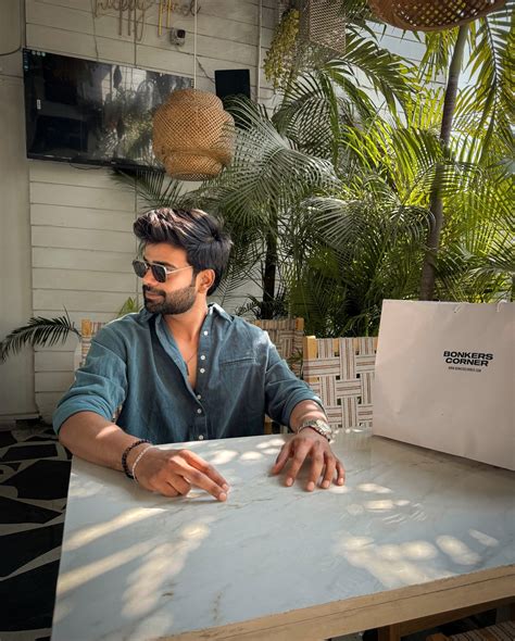 Ashwin Jaiswal The Anshu • Instagram Photos And Videos