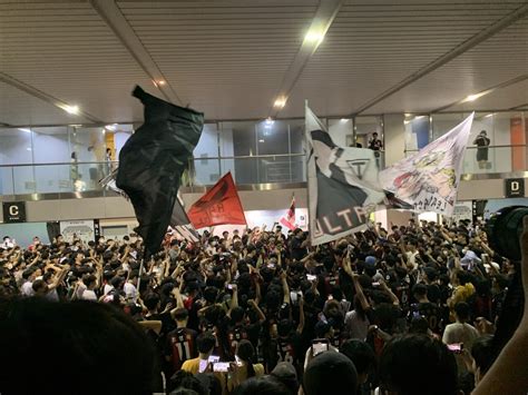 검붉은 깃발을 서울 하늘 높이 올려라 국내축구 에펨코리아