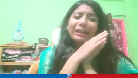 ফেসবুক লাইভে এসে গৃহবধূর ‘আত্মহত্যা