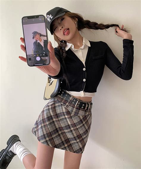 샤샤클럽 당일발송 가을신상 S~l2color 하이퀄 페이크 투피스 레이어드 크롭 셔츠 브이넥 니트 가디건 교복 하이틴룩 Z Ssc 8215