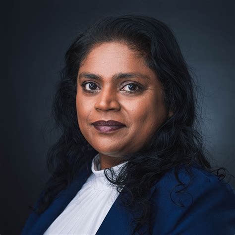 Laurie Van Leeuwen Davids Advocaten