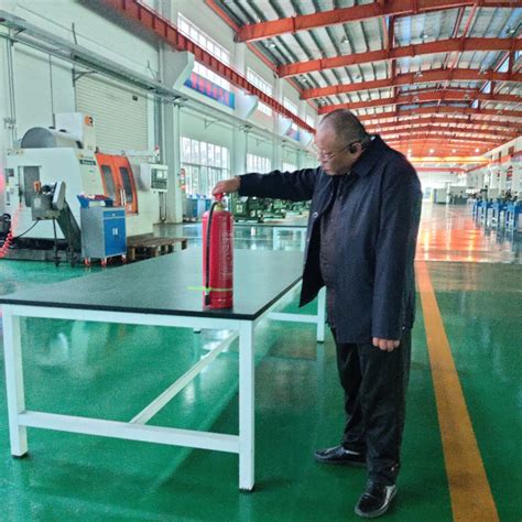 实验室安全教育（四）火灾常识 南阳职业学院 机械与汽车工程学院 安全管理