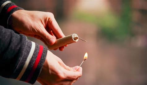 Teen Shares Horrific Story After His Finger Was Blown Off By Firework Extra Ie