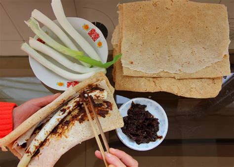 山东大葱煎饼 山东煎饼卷大葱 山东大煎饼 大山谷图库