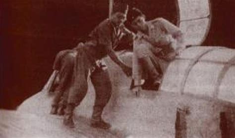 Kisah Jenderal Soedirman Naik Pesawat Pembom Para Perwira Tegang Menunggu Di Landasan Okezone