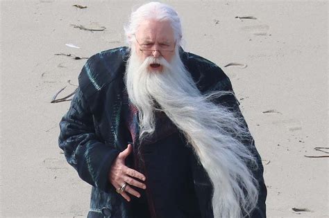 John Lithgow Makes Debut As Dumbledore In Harry Potter Tv Series