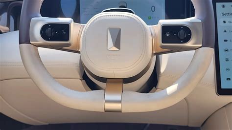 Avatr 11 Vip Matte White For Sale Alwan