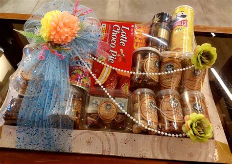 Elegantly Wrapped Assorted T Hamper Avon Bakers