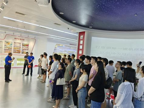 机械工程学院组织研究生赴济南二机床参观 山东大学机械工程学院