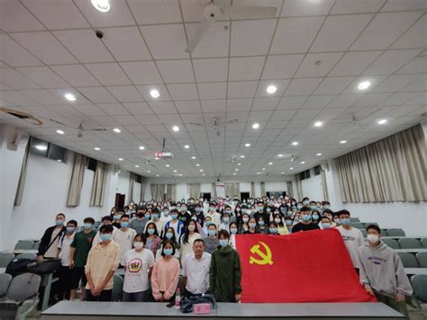 公共卫生学院开展新生入党启蒙 西南医科大学新闻网