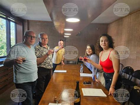 Репетиции на нова детска пиеса започнаха в Драматично куклен театър Враца Утро