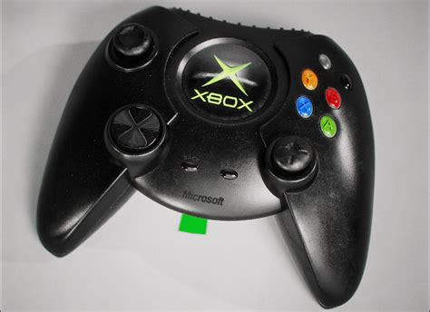 Xbox Duke Controller Unreal 532 Pathtracing Runrealengine5